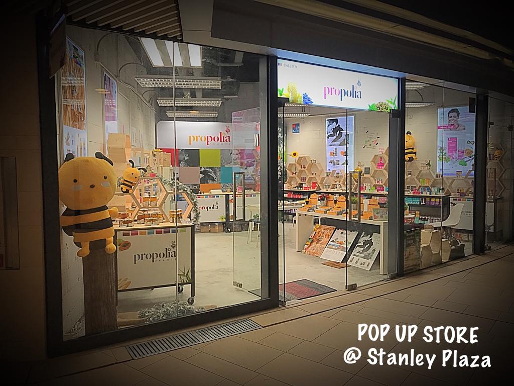 pop-up-store-front | Liv