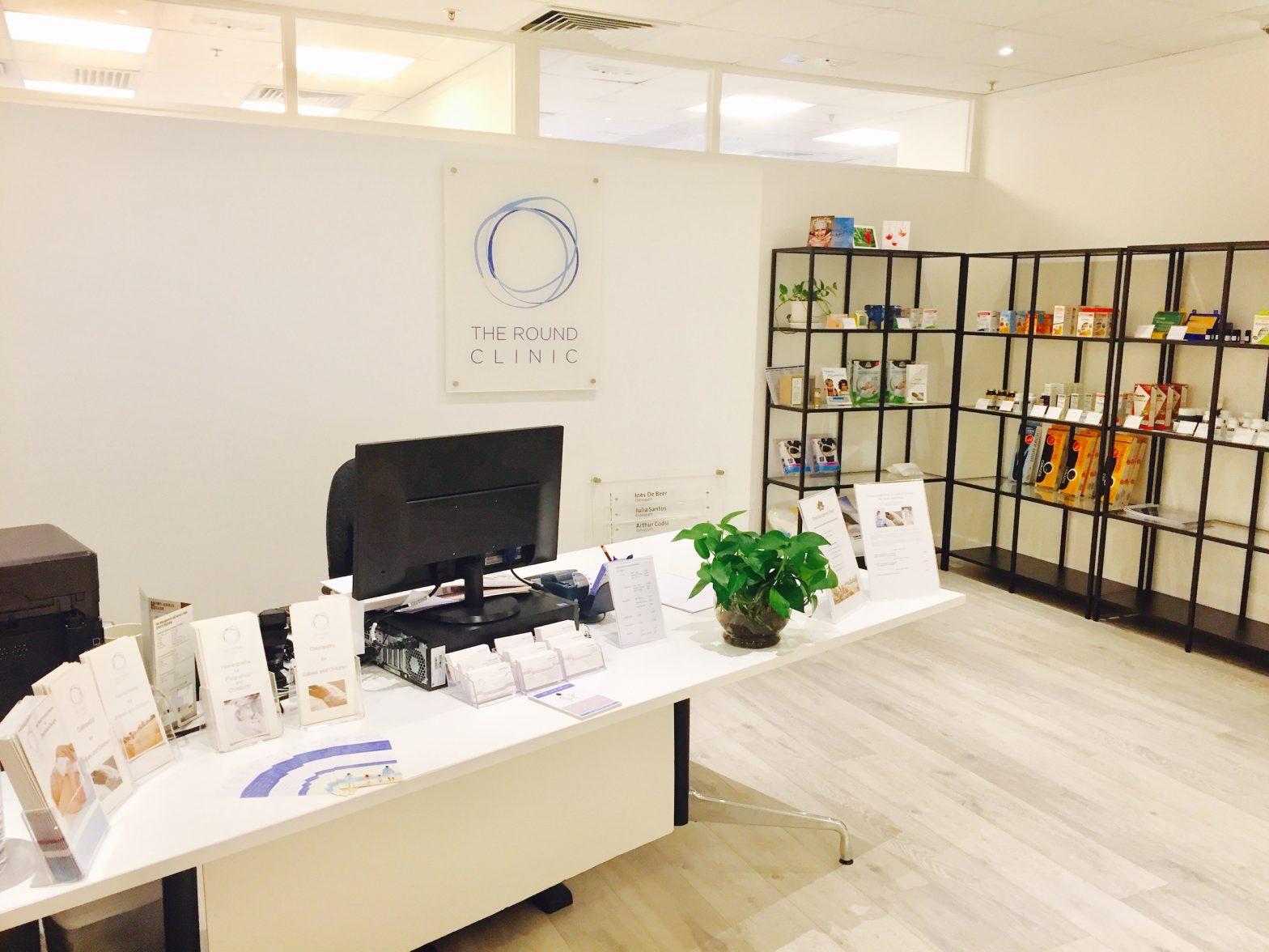 Clinic-Pic-1000KB-Ines-De-Beer | Liv